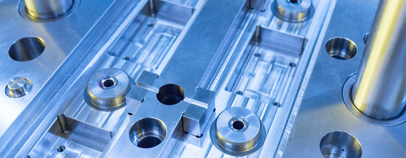 VANTAGE PLASTICS, LEADER IN THERMOFORMING AND INJECTION MOLD ...